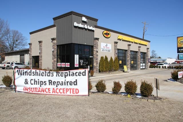 Auto Glass Repair & Replacement in Arkansas | Mr. Glass